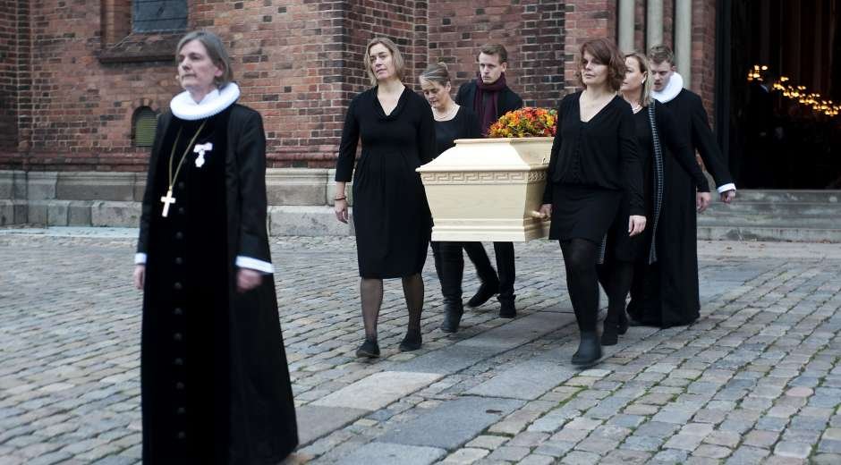 Jan Lindhardt blev sendt afsted på smukkeste vis | Kristeligt Dagblad