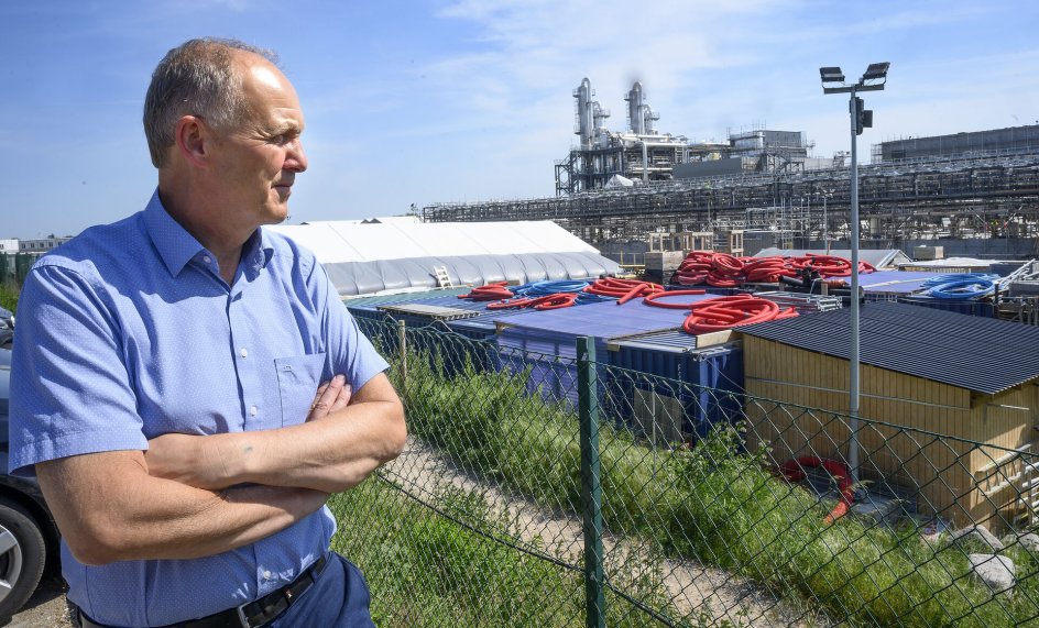 I Kalundborg udvider Novo Nordisk for milliarder. Det kan mærkes i ...