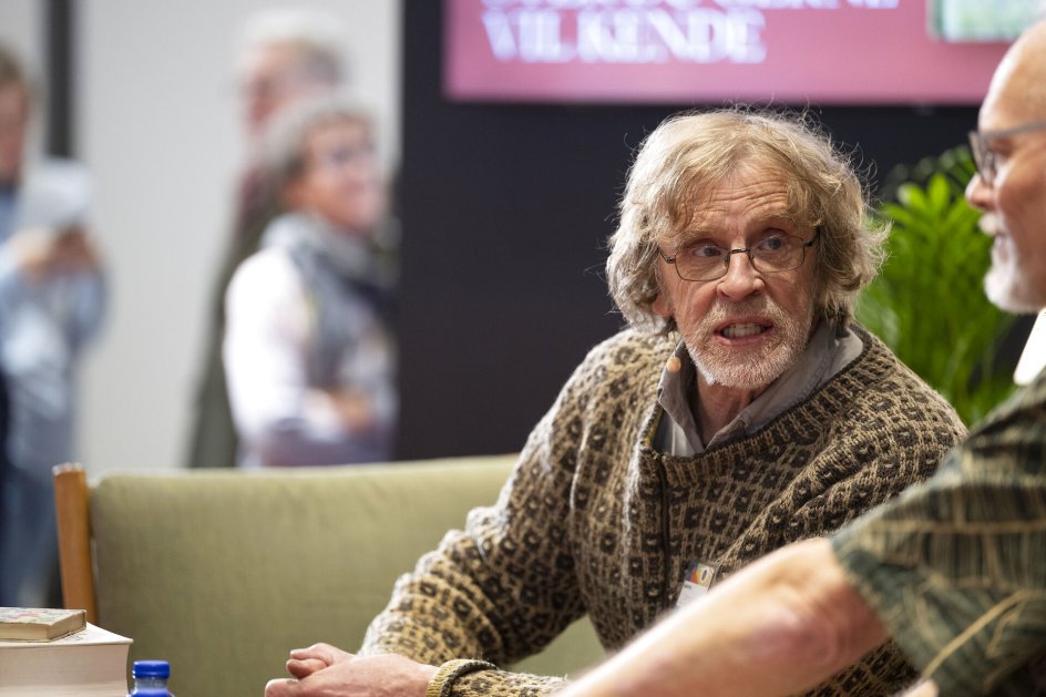 Ugens debat: Striden om abort, Søren Ryge i frisørstolen og David Trads ...