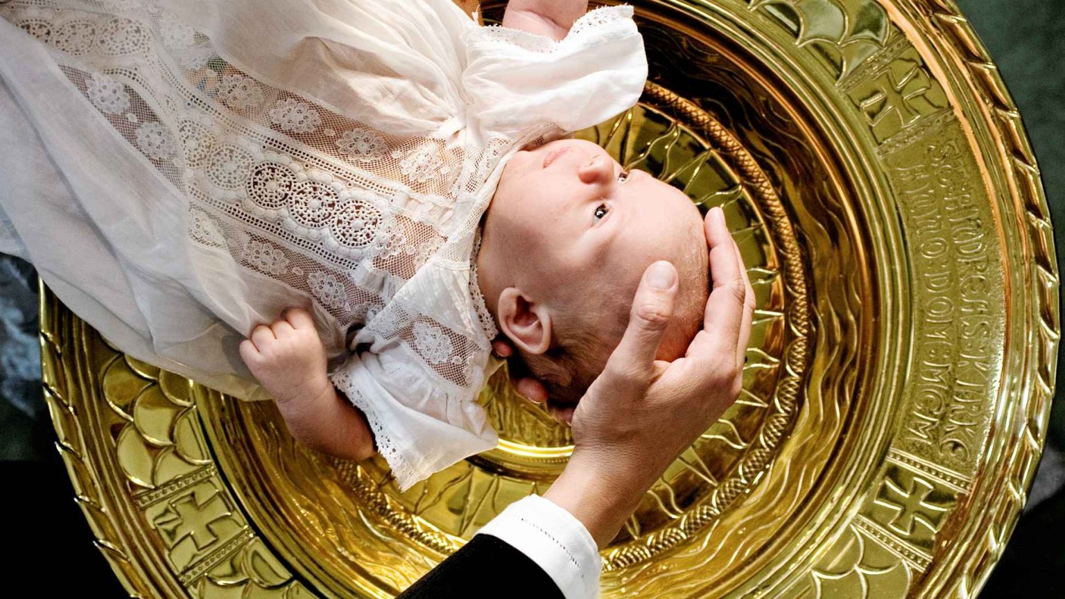 Dåben i den danske folkekirke er for sentimental | Kristeligt Dagblad