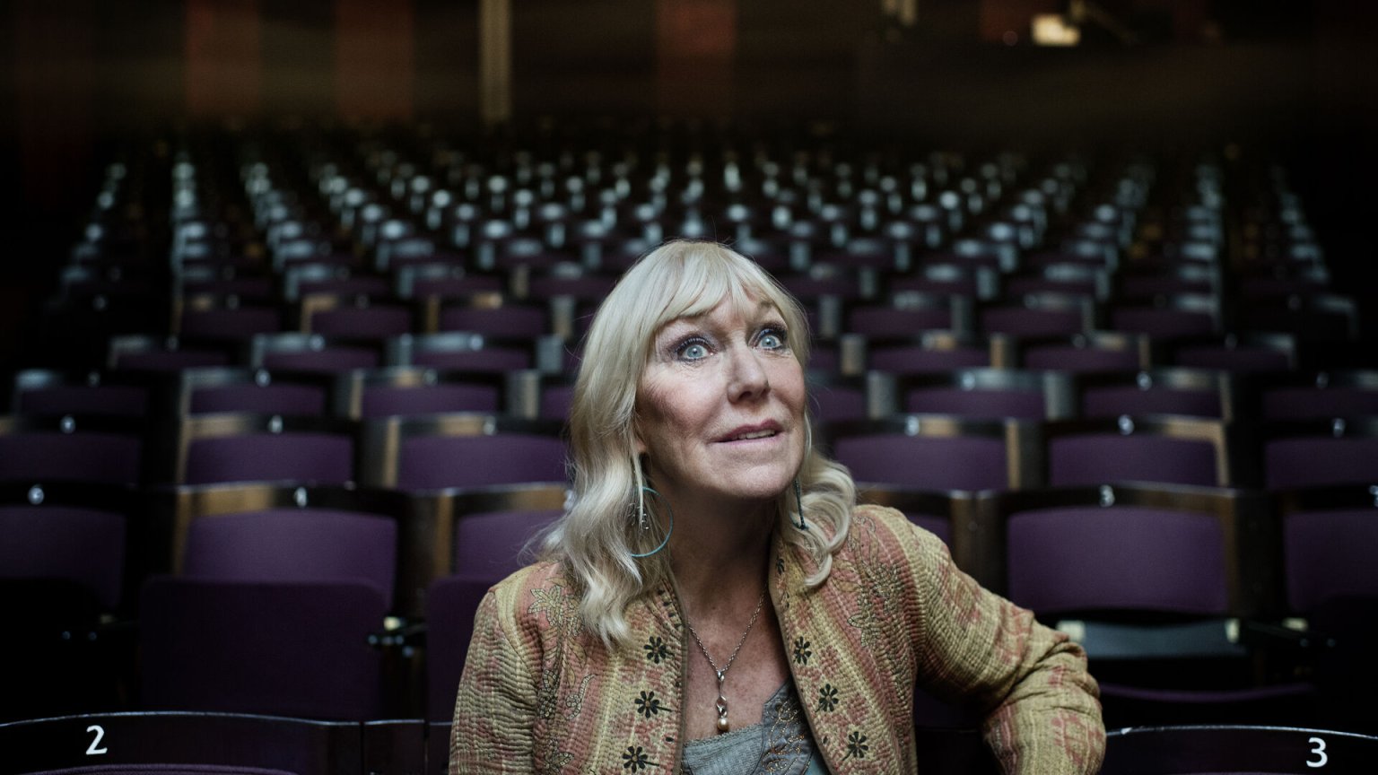 Engelsk skuespiller har gjort julen til sit levebrød: "Julen i Danmark er bedre end nogen anden ...