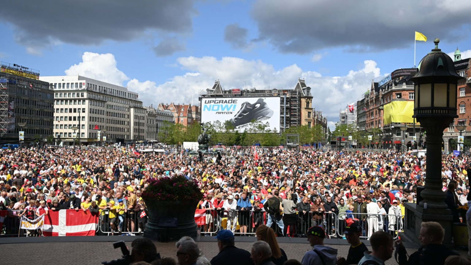 Vingegaard-fejring i København fik politi til at spærre central vej ...