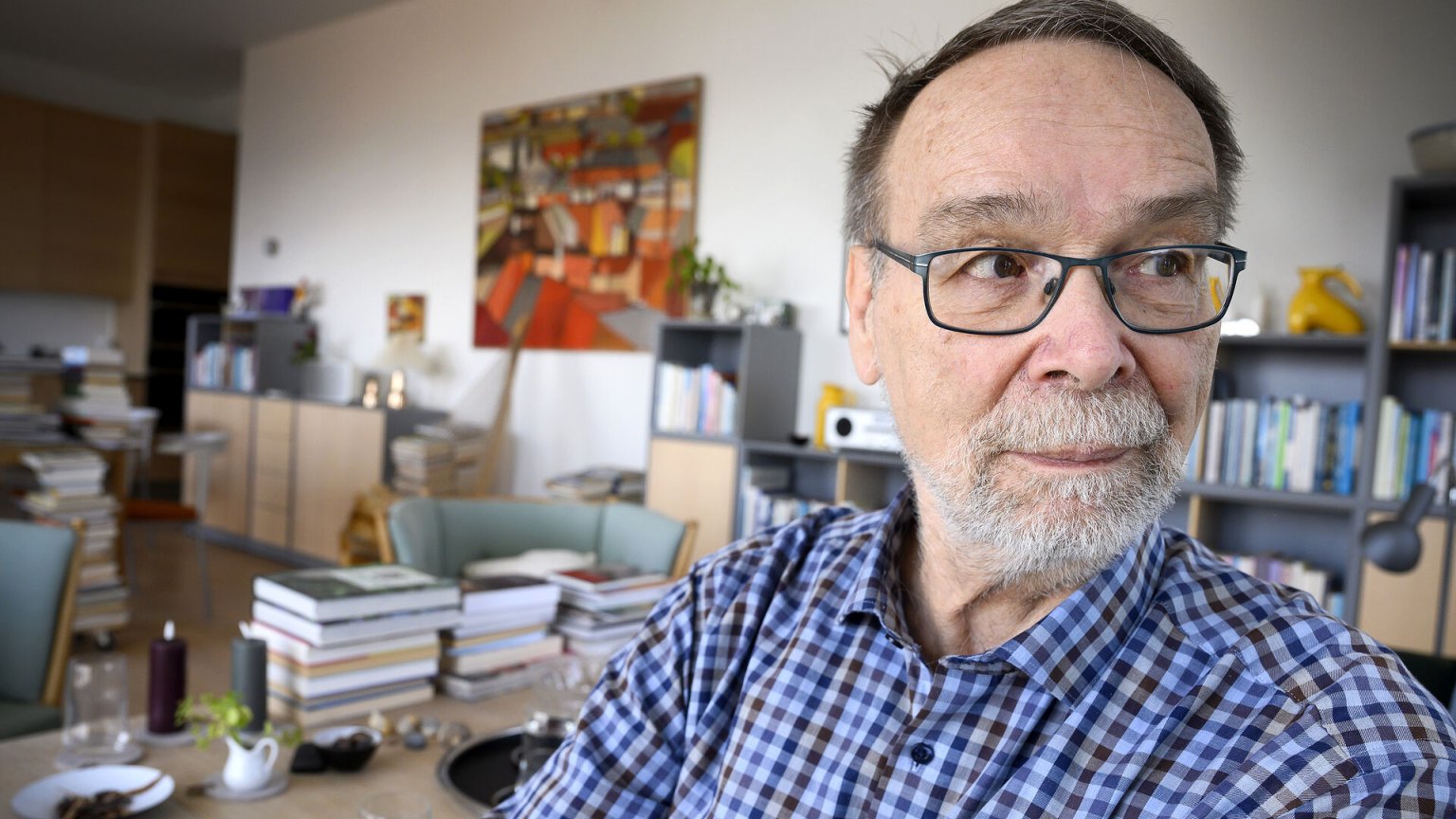 Han havde alt, man kan ønske sig i verden. Alligevel blev han som "en ...