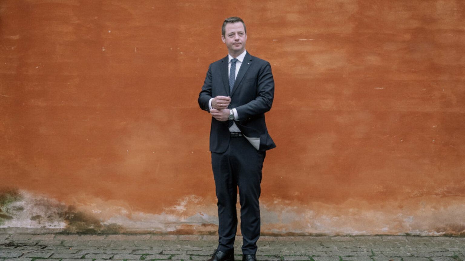 Minister vil tillade strandsurfing på otte jyske strande og ved ...