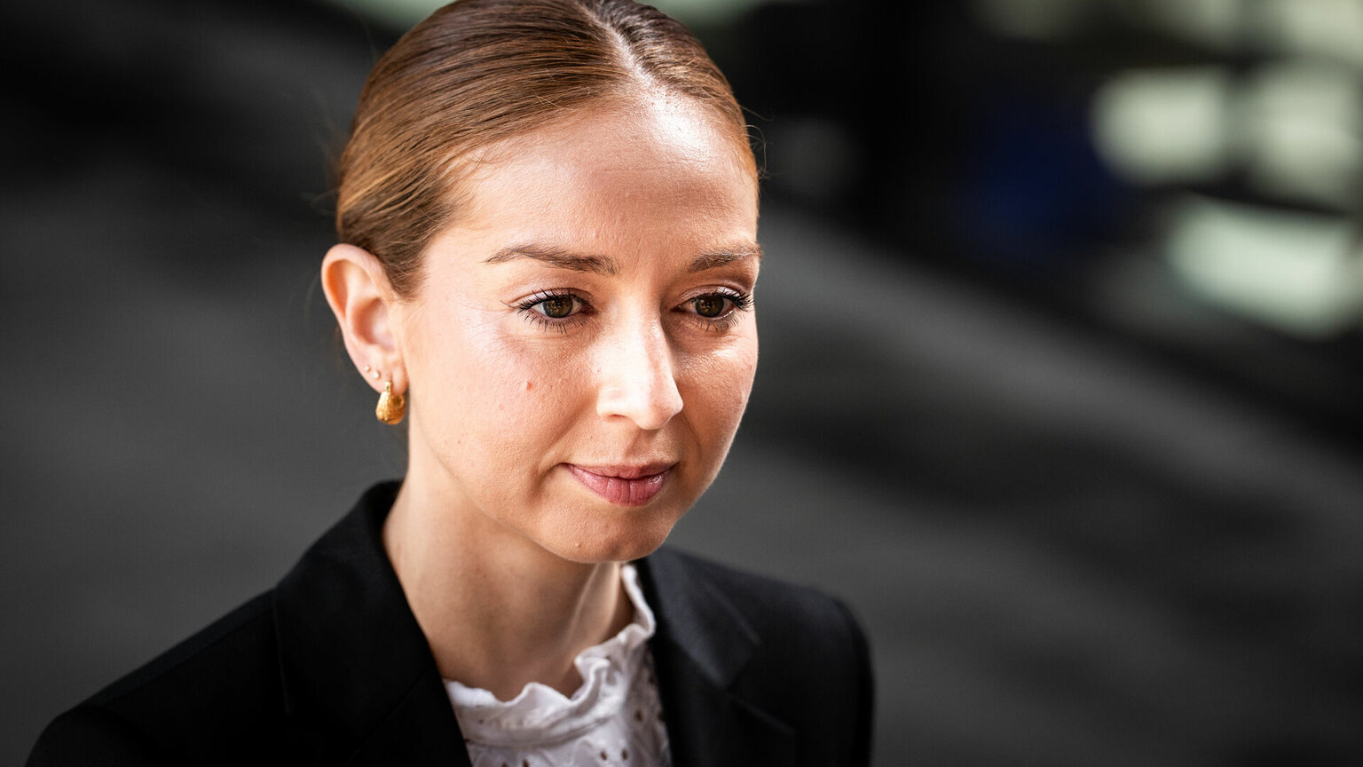 Klokken 21.24 ringede Samira Nawas mobil. Nu er hun minister: ”Man skal ...
