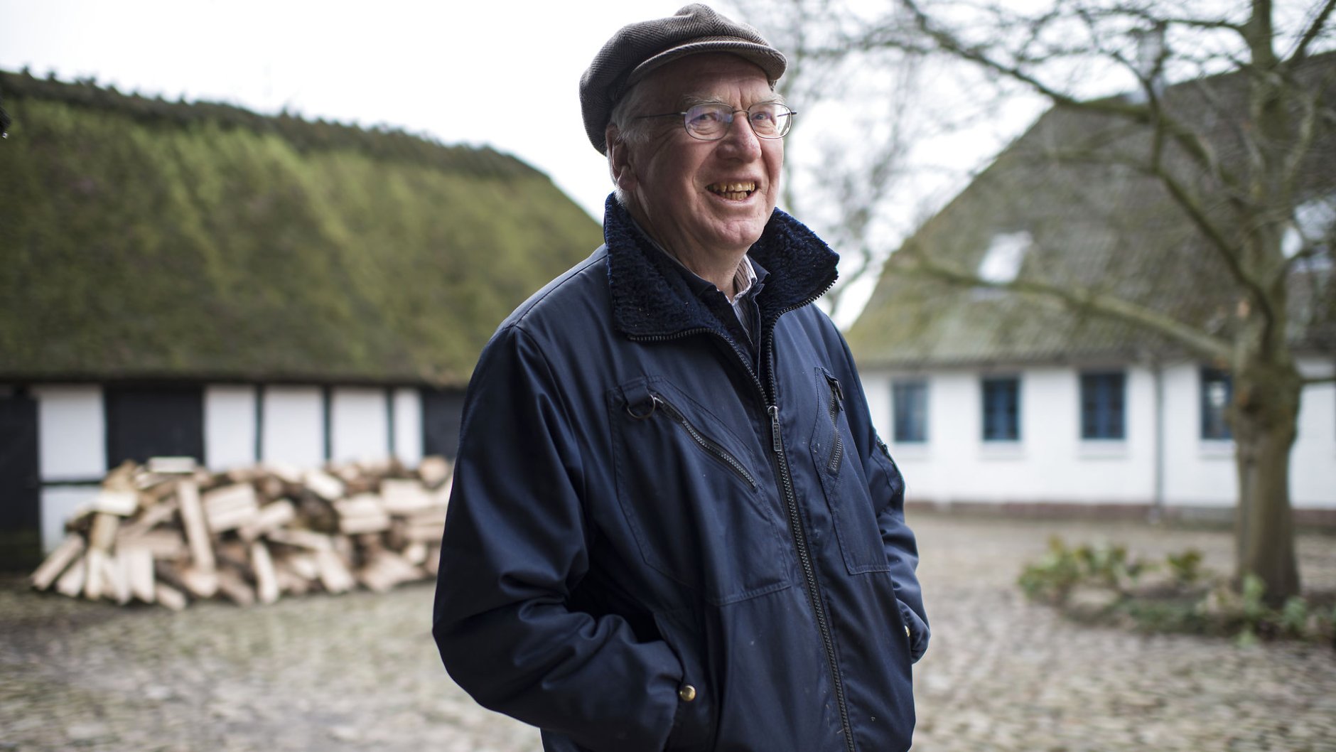 Fem stjerner: Bent Jensen fører krigen videre i læseværdig ...