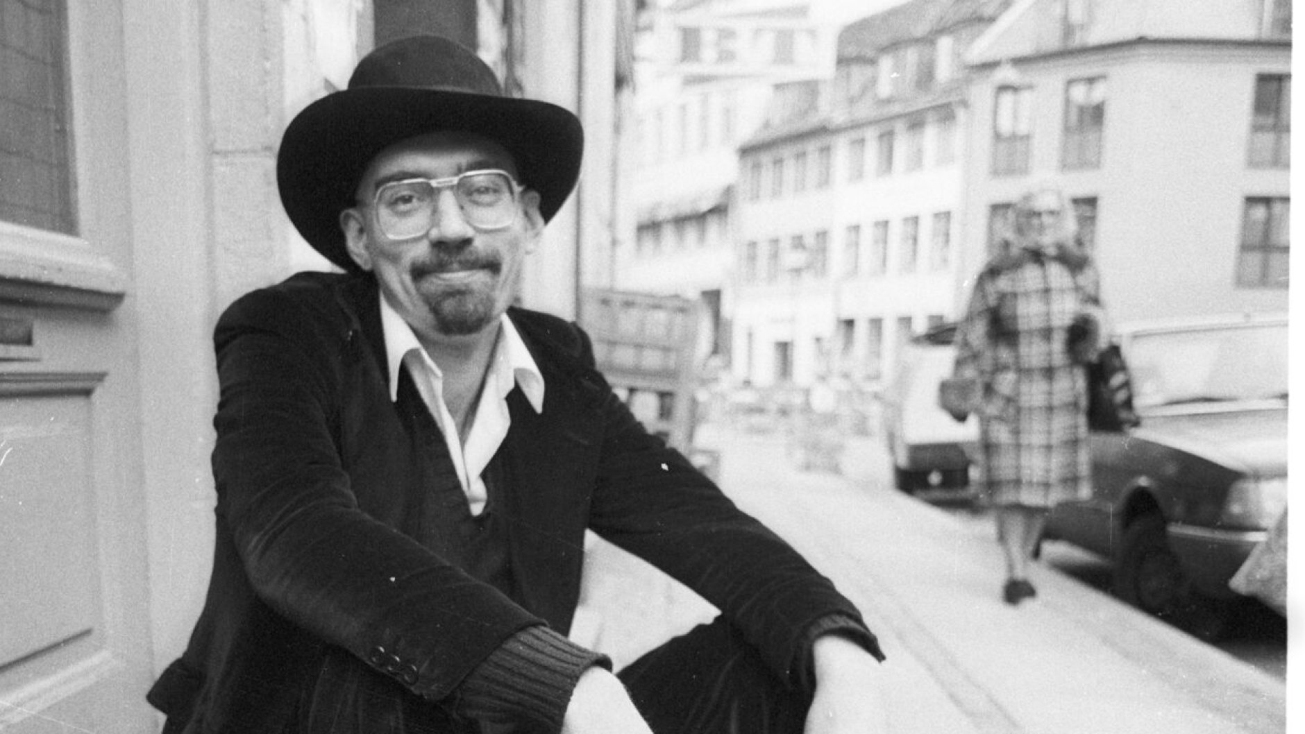 Vangede er kendt for to ting. En moderne kirke og Dan Turèll ...