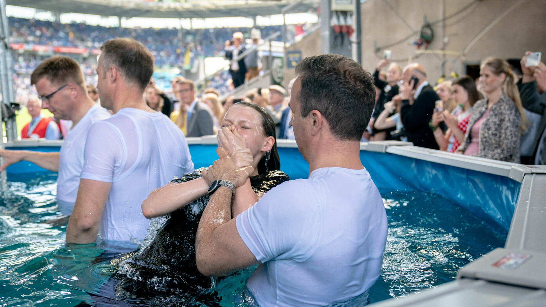 Kirkeministeriet Har Lukket Tilsyn Mod Jehovas Vidner Omstridte Regler