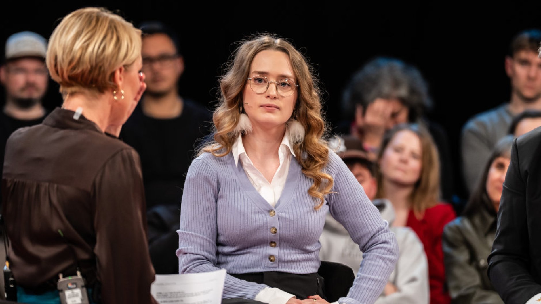 Aki-Matilda Høegh-Dam melder sig ud af Siumut | Kristeligt Dagblad