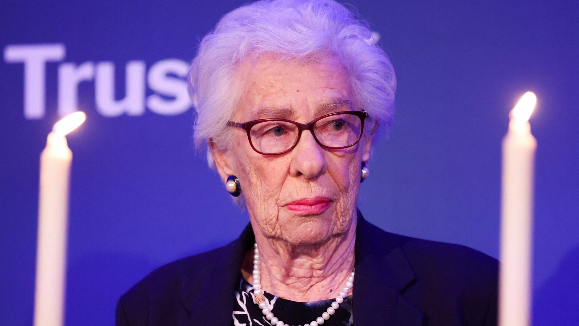 Eva Schloss blev kendt som Anne Franks stedsøster, men fortalte selv en ...