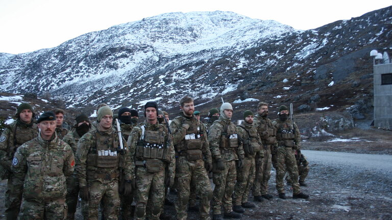 Dansk soldat havde aldrig før været i Grønland. Nu øver han sig på ...