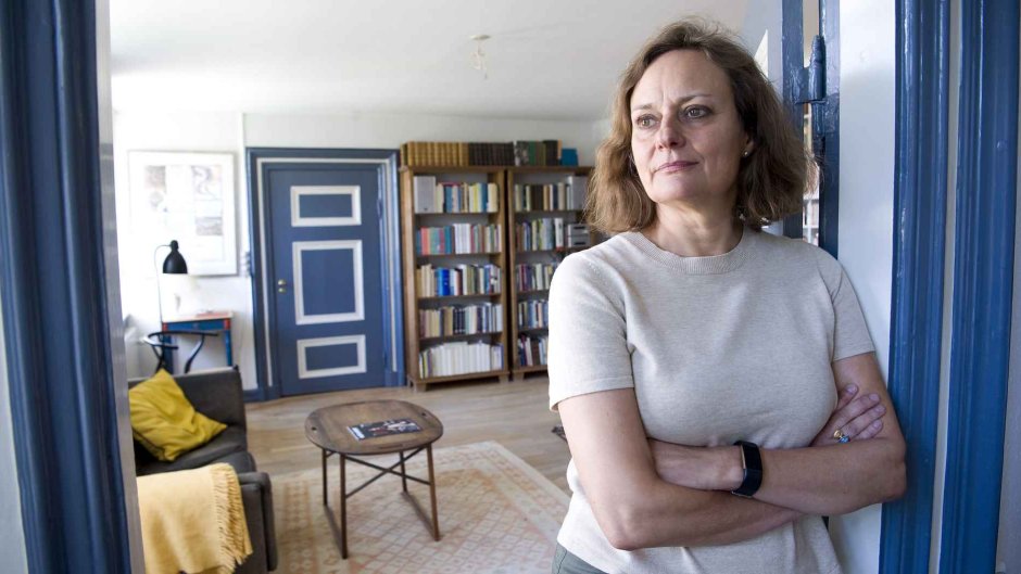 Eva Holmegaard Larsen: Vi må forholde os til, om kirken er blevet for ...