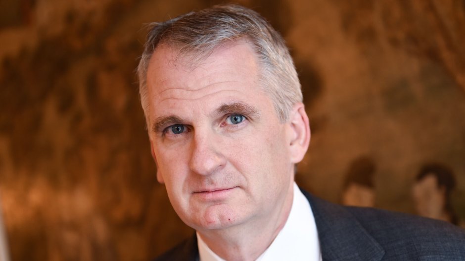 Anden Verdenskrigs-historiker bliver hyldet af anmelderne. Men ...