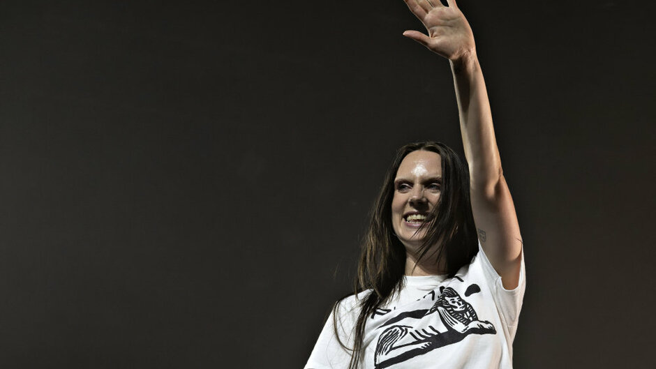 Sangeren Mø aflyser alle koncerter resten af året | Kristeligt Dagblad