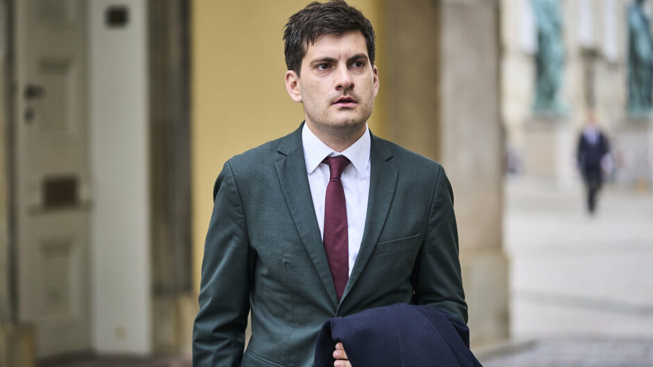 Frederik Vad politianmelder falske socialdemokratiske løbesedler ...