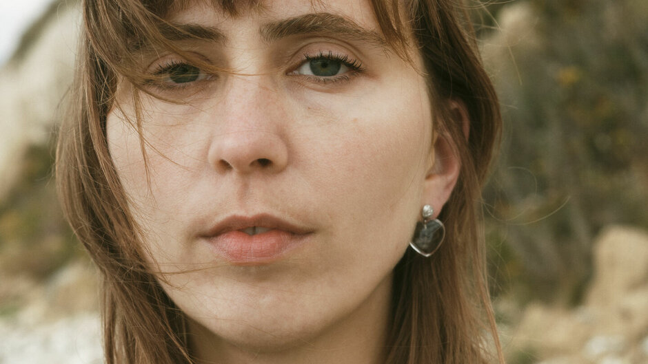 Smuk romandebut gransker venskabets lys i tilværelsens store mørke ...