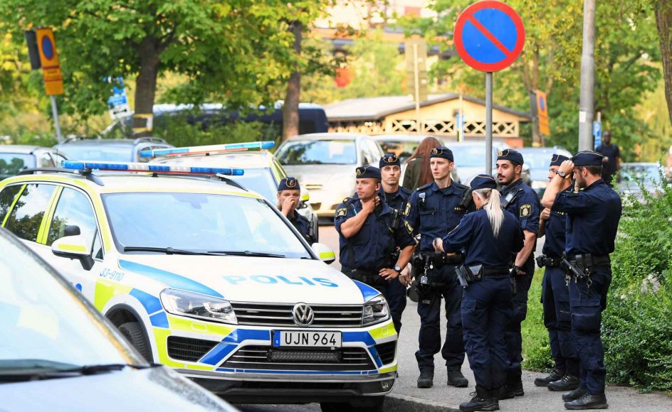 Pressede svenskere ser mod Danmark i kampen mod bander | Kristeligt Dagblad