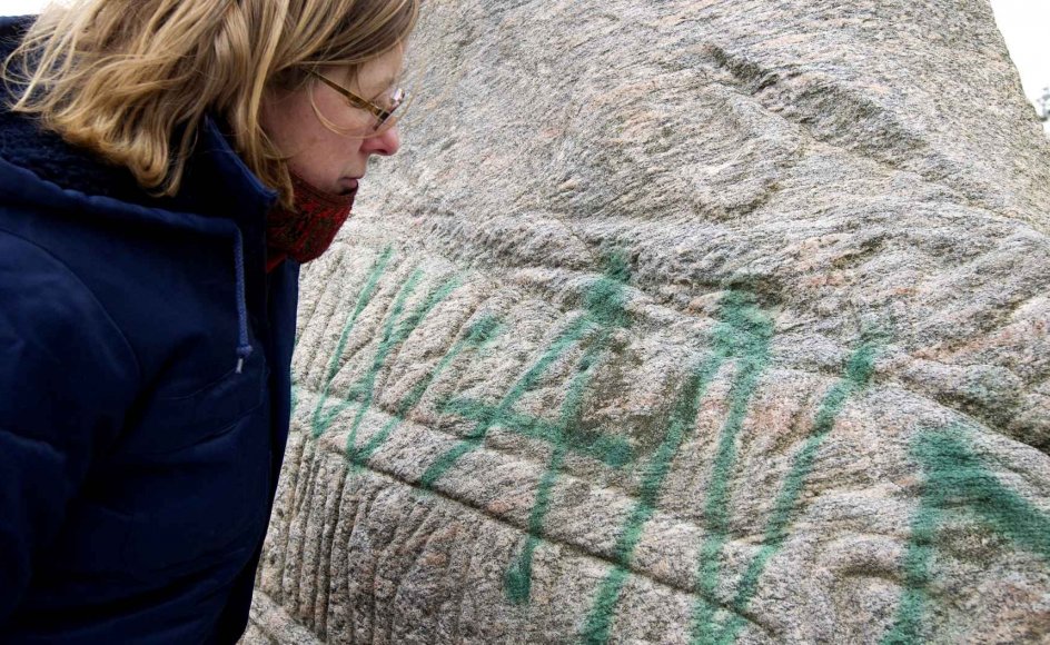 Autistisk dreng bag Jellingsten-graffiti | Kristeligt Dagblad