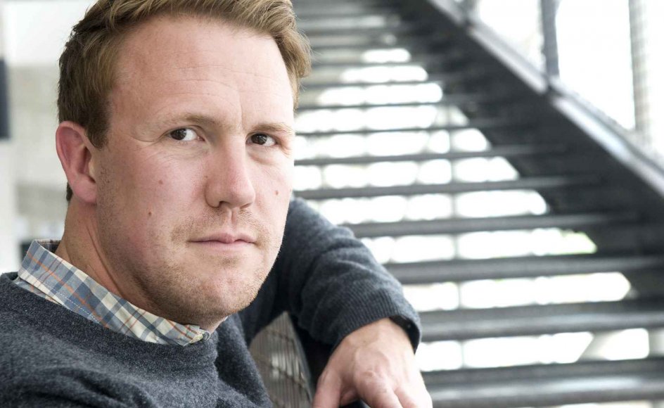 Norsk litteraturkritiker: Enhver forfatter skriver imod dødens sorte ...