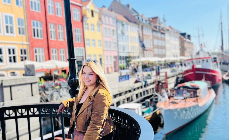 Italienske Erika elsker den danske sommer: Når det står ned i stænger ...