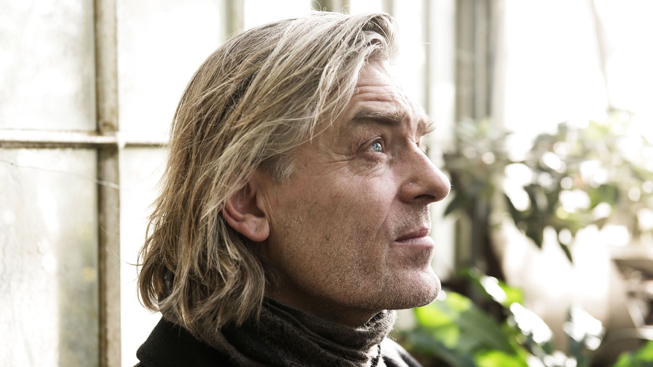 Peter A.G. viede sit liv til musikken: “Jeg rejste mig bare fra stolen ...