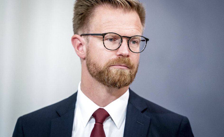 Engelbrecht trækker sig som transportminister | Kristeligt Dagblad