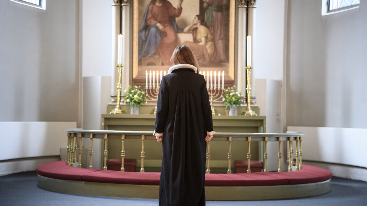 Kvindelige præster fik med tiden opbakning fra Kristeligt Dagblad ...
