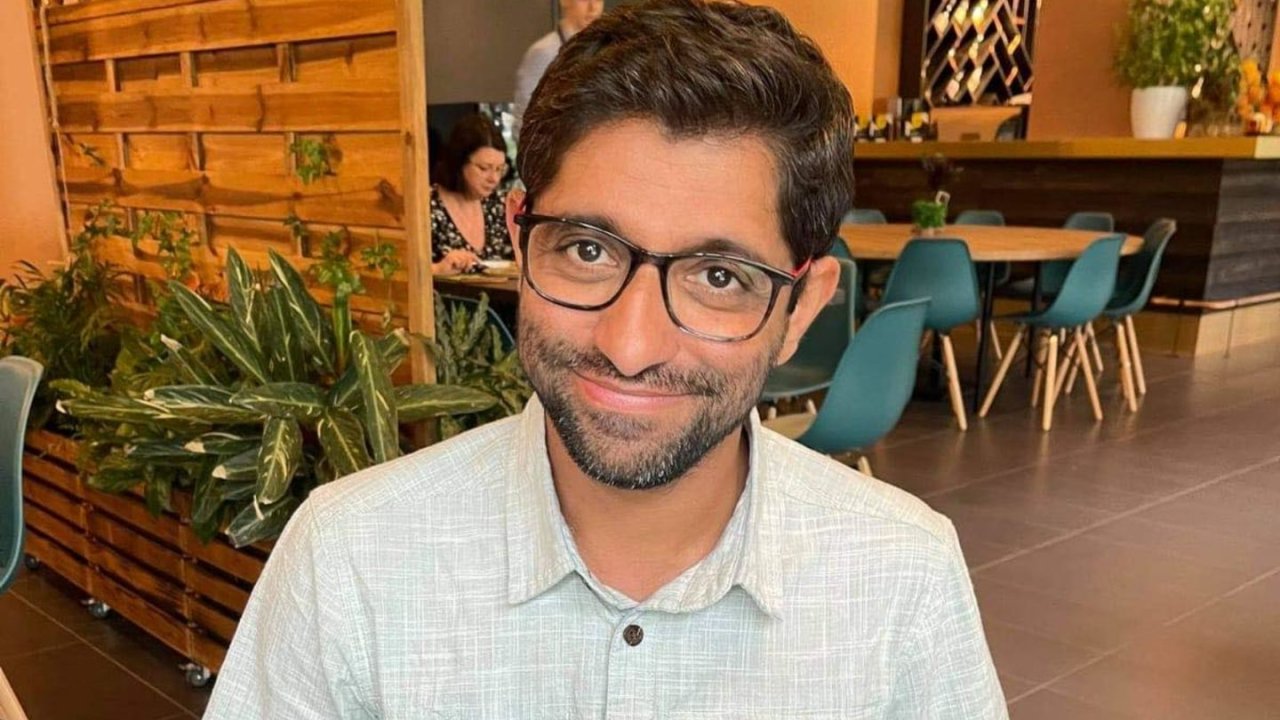 Ronak voksede op med indiske forældre: I Indien indretter man sig efter ...