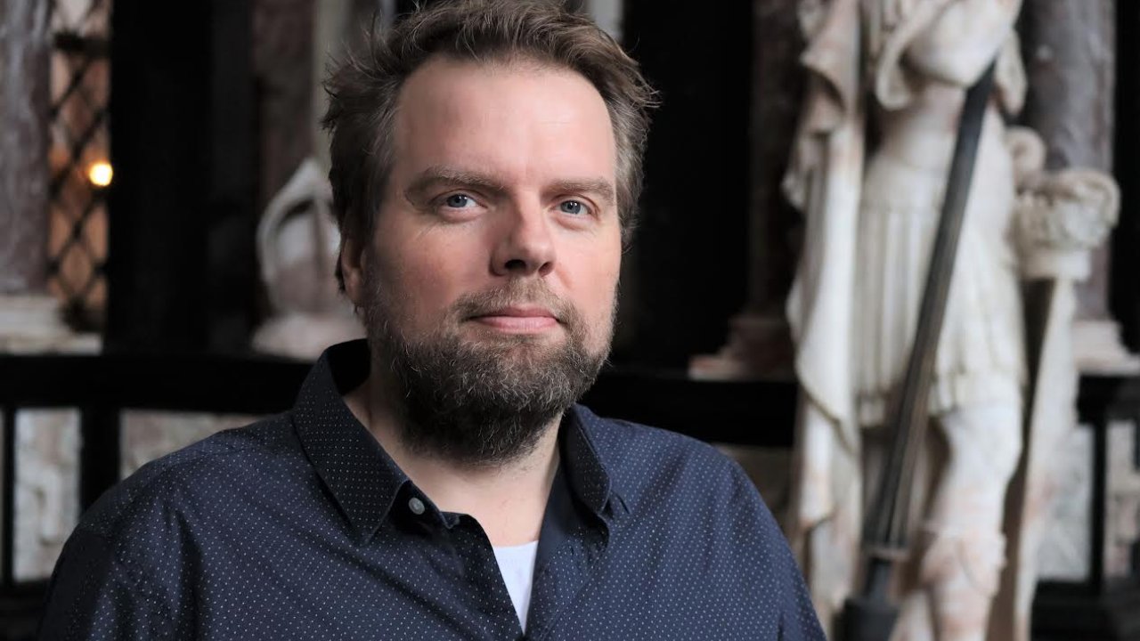 Fortællinger fra Besættelsen var en del af David Høyers opvækst. Nu ...