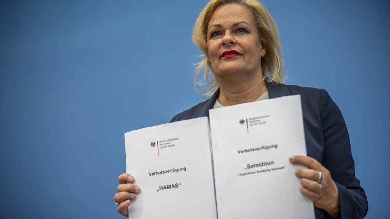 Tyskland forbyder alle Hamas-aktiviteter i landet | Kristeligt Dagblad Tyskland forbyder alle Hamas-aktiviteter i landet | Kristeligt Dagblad