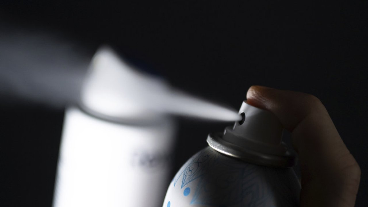 Brand på kollegie blev sandsynligvis antændt med lighter og deodorant ...