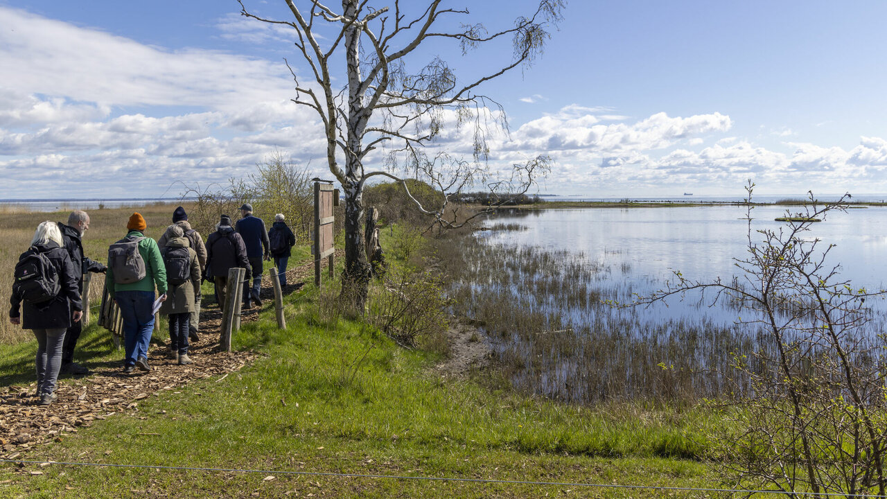 Kristeligt Dagblad mener: Der er mere, der samler, end skiller os ad. Det skal vi værne om ...
