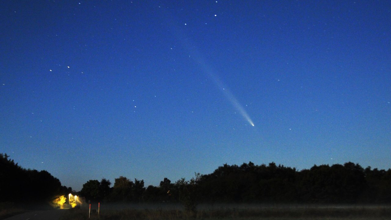 Michael Stoltze husker sine forældres fascination af kometer. De ...