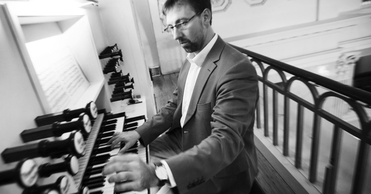 Jakob Lorentzen: Salmebogen er min faste følgesvend - Kristendom.dk