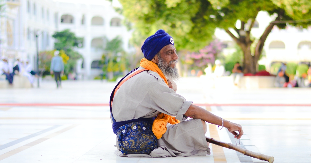 De fem stadier på den spirituelle rejse i sikhismen - Religion.dk